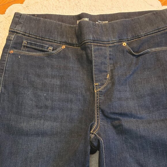 Levi's | Shorts | Levis Totally Shaping Pull On Bermuda Shorts | Poshmark